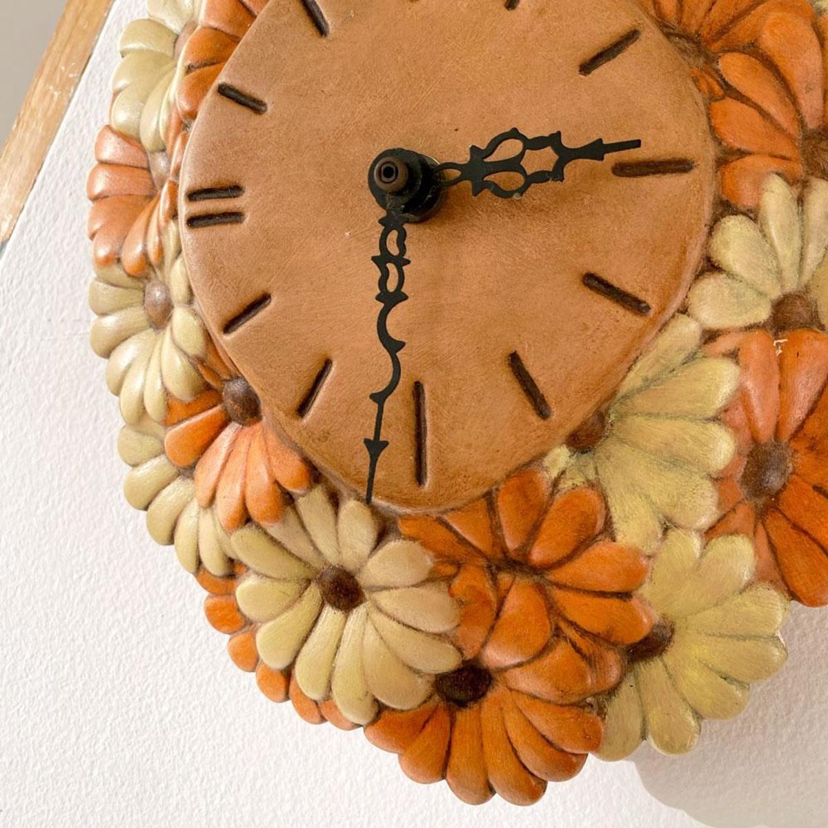 Vintage Daisy Wall Clock | Garmentory