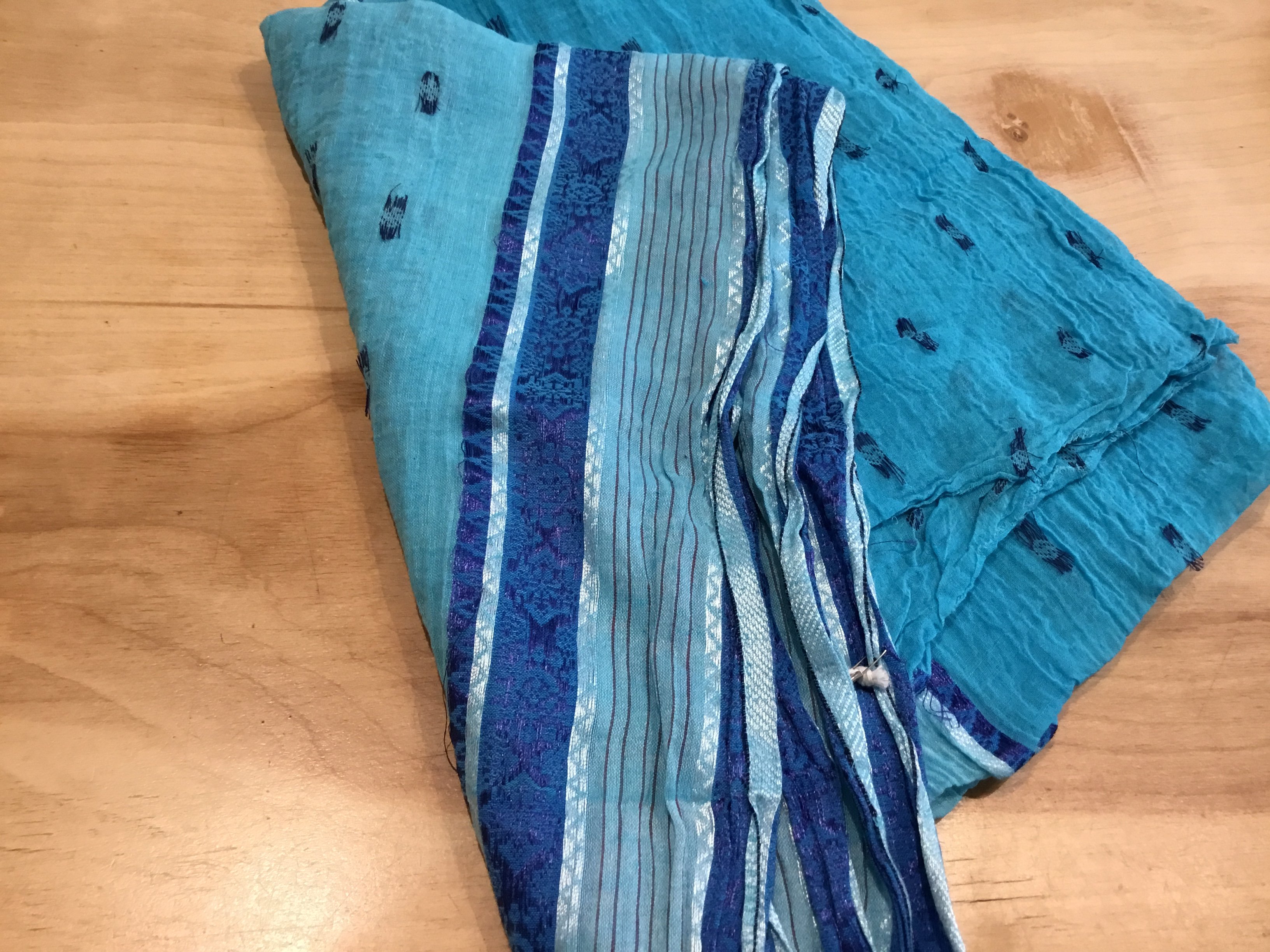 Auntie Oti Sari Fragment Garmentory