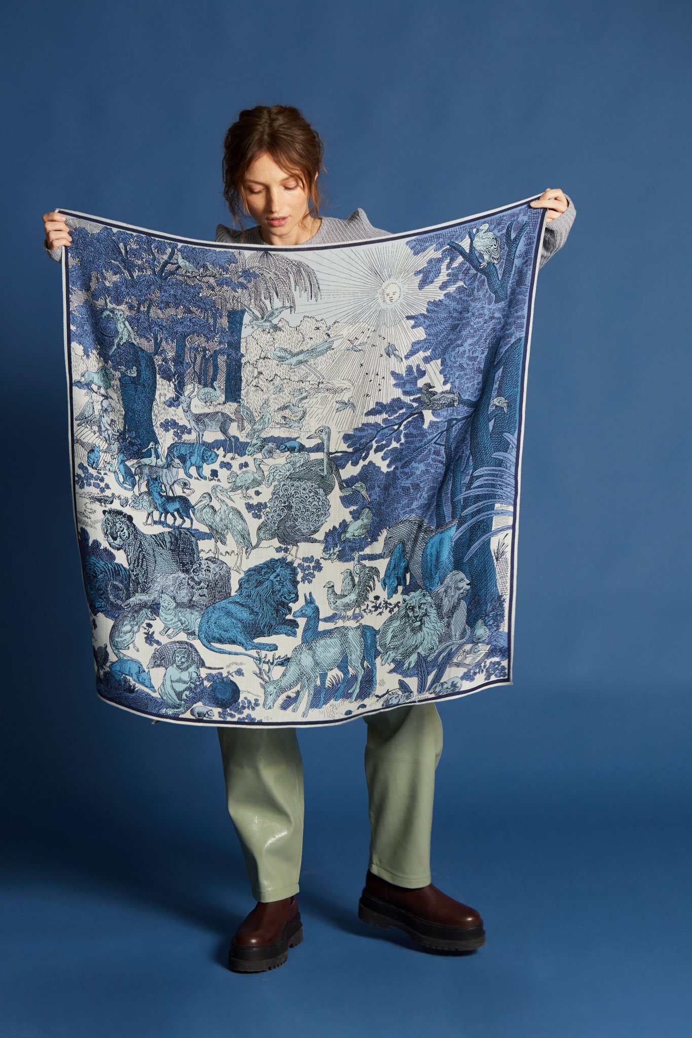 Inoui Editions Mythologie Scarf | Garmentory