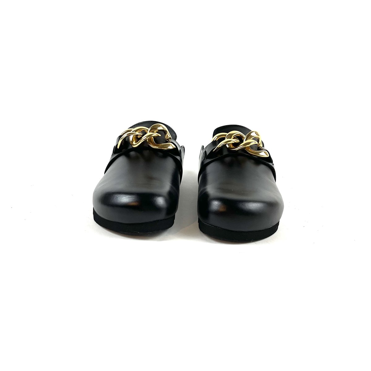 Alohas Fireplace Chain Clog - Black | Garmentory