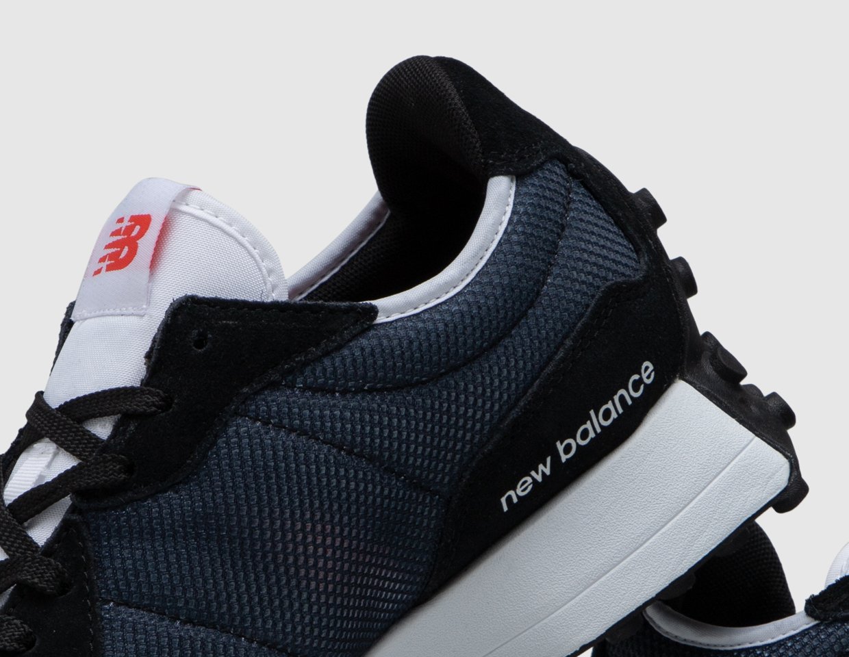 New Balance MS327BC sneakers - Black | Garmentory