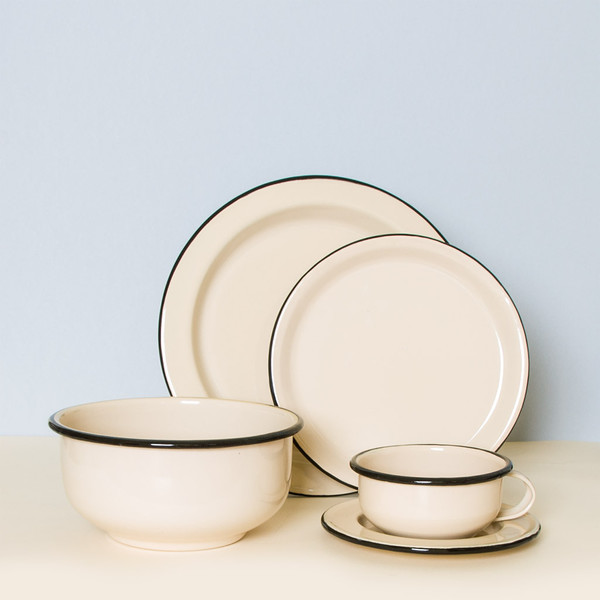 Criolla 5-Piece Enamelware Dining Set - Crema | Garmentory