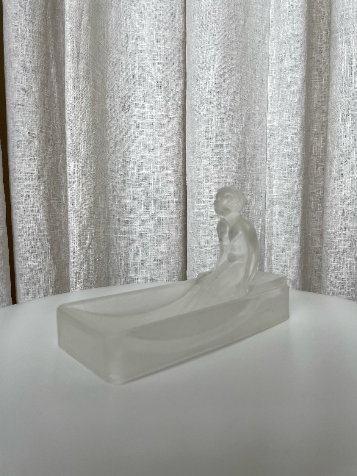 vintage BATHING LADY SOAP DISH - white | Garmentory