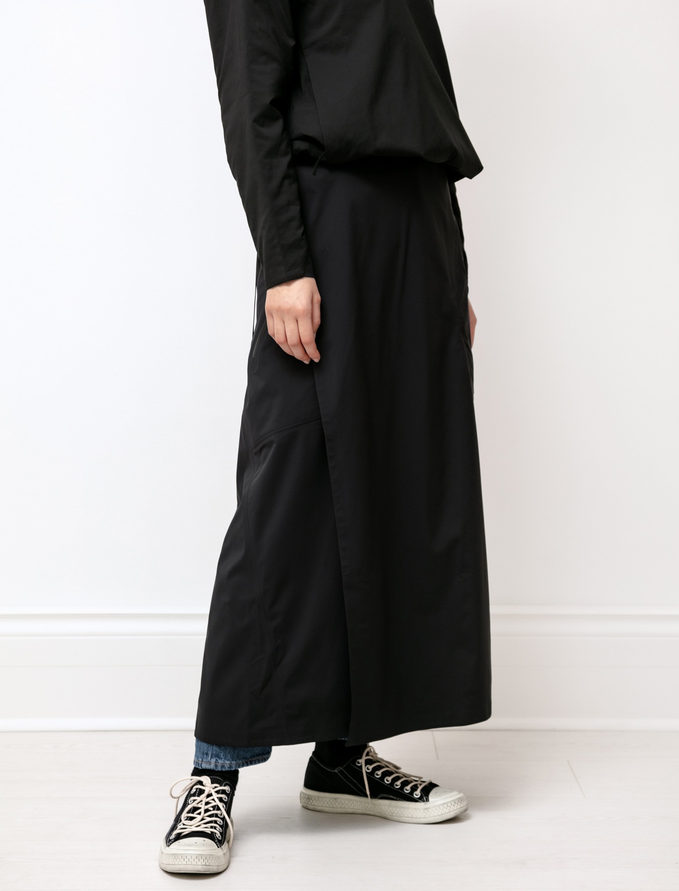 VeilanceLota Shell Skirt - Black | Garmentory