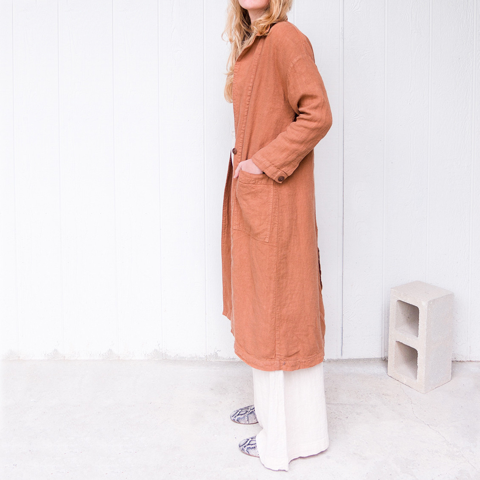Esby BARONNE LINEN DUSTER - CLAY | Garmentory