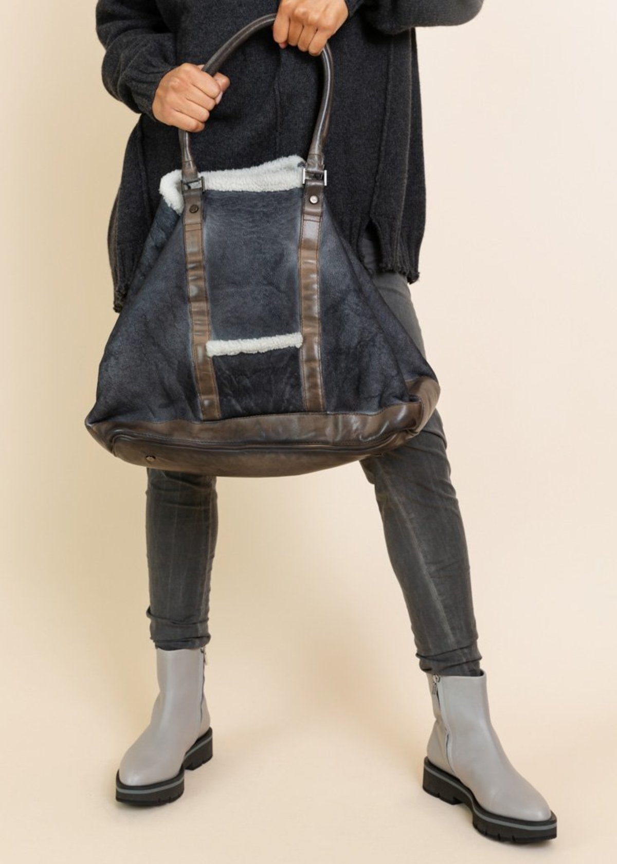Numero 10 Santa Monica Bag - charcoal | Garmentory