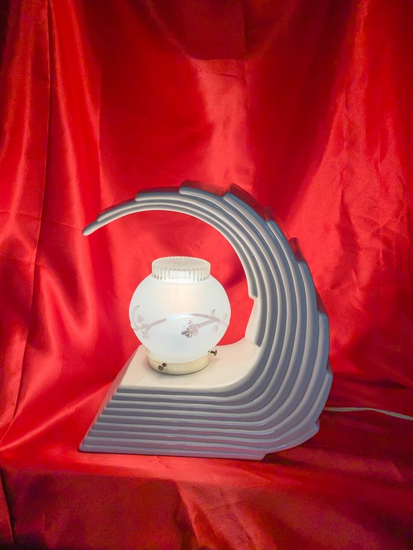 Vintage 1980's Art Deco Wave Lamp - White | Garmentory