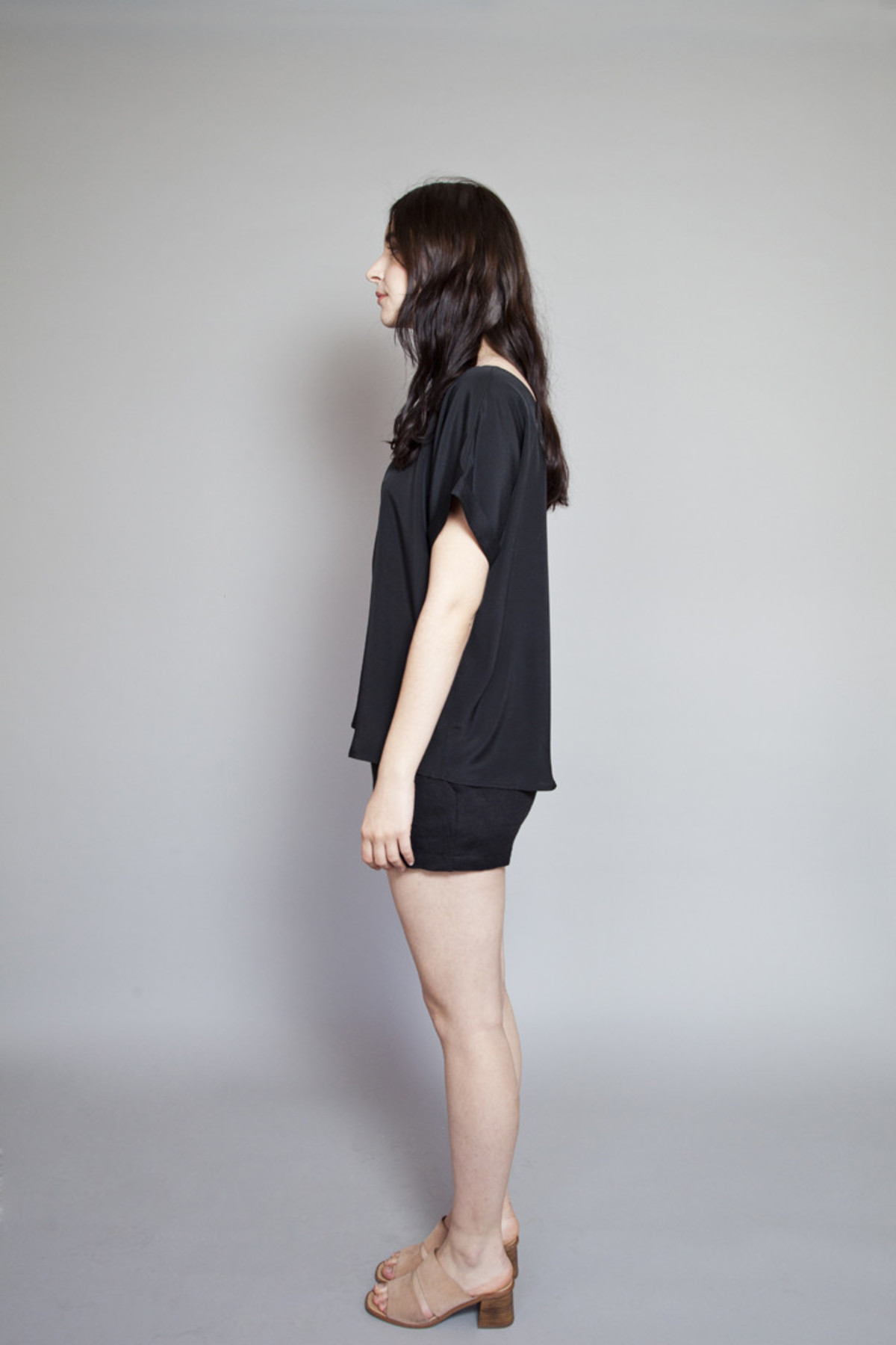 Sara Duke – Your Favourite Shirt Classic Black | Garmentory
