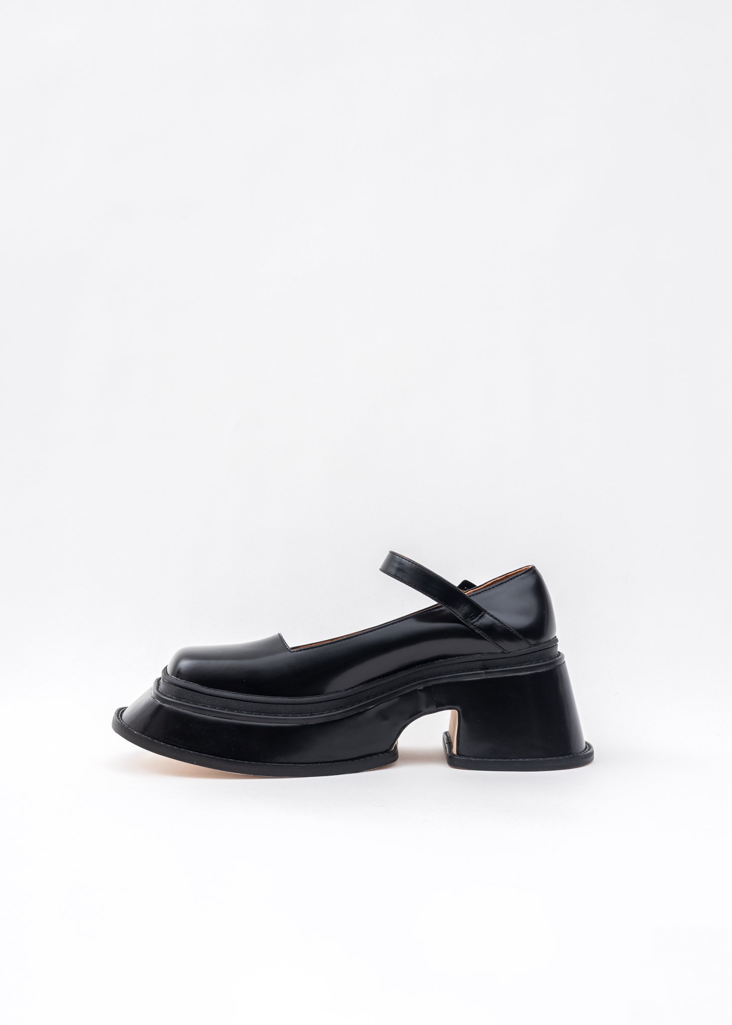 Shushu/Tong Round Toe Platform - Black | Garmentory
