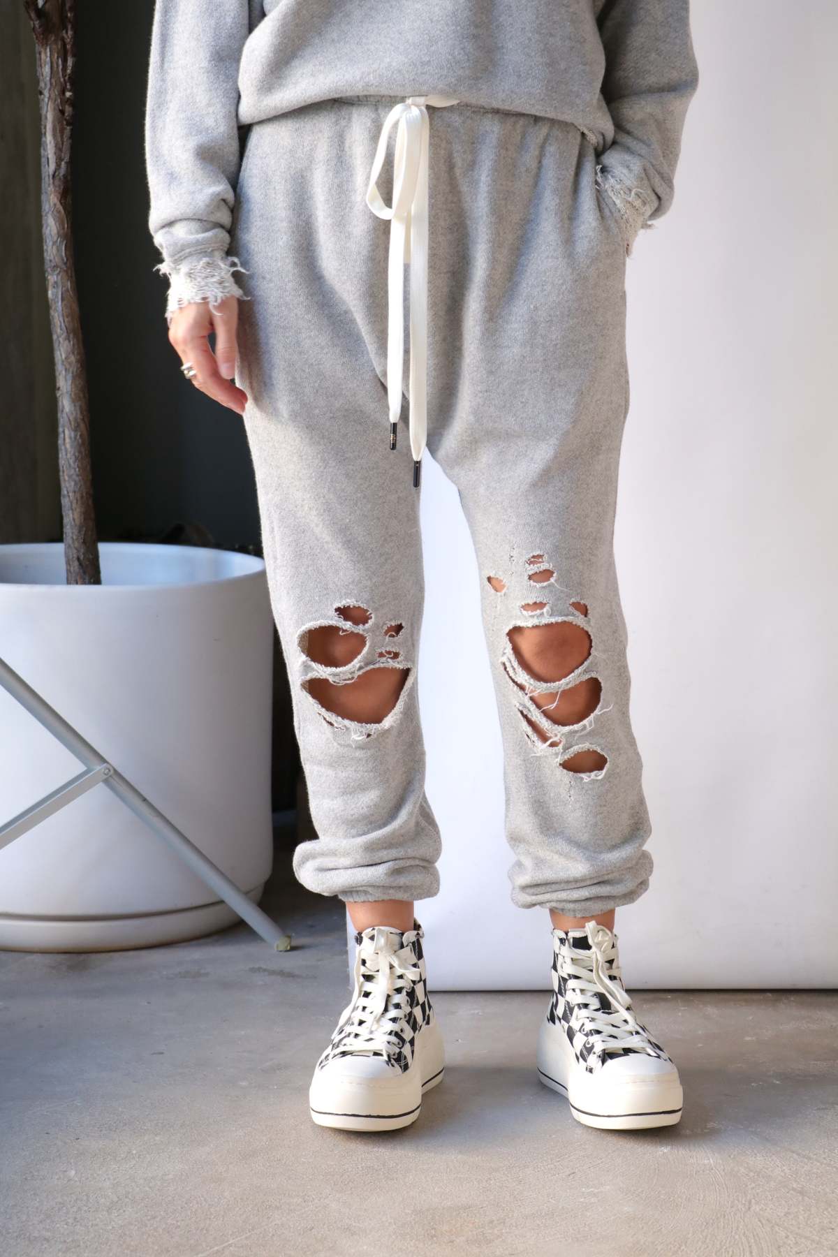 R13 Shredded Knee Dropped Crotch Sweatpant - Heather Grey | Garmentory