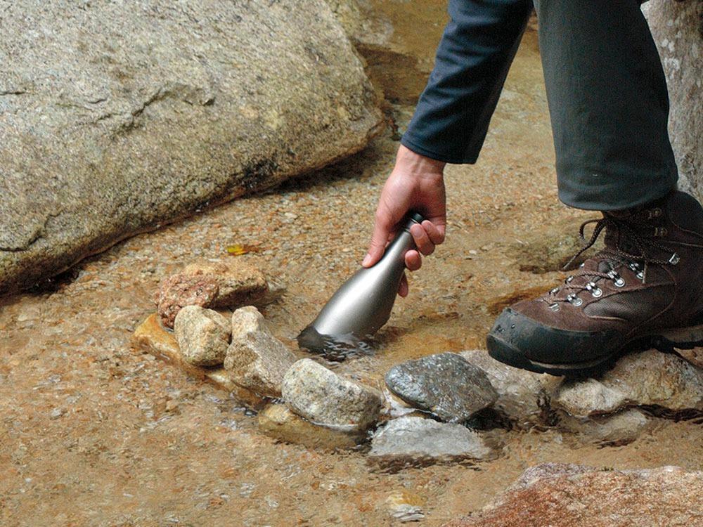 Snow Peak Titanium Saké Bottle - gray | Garmentory