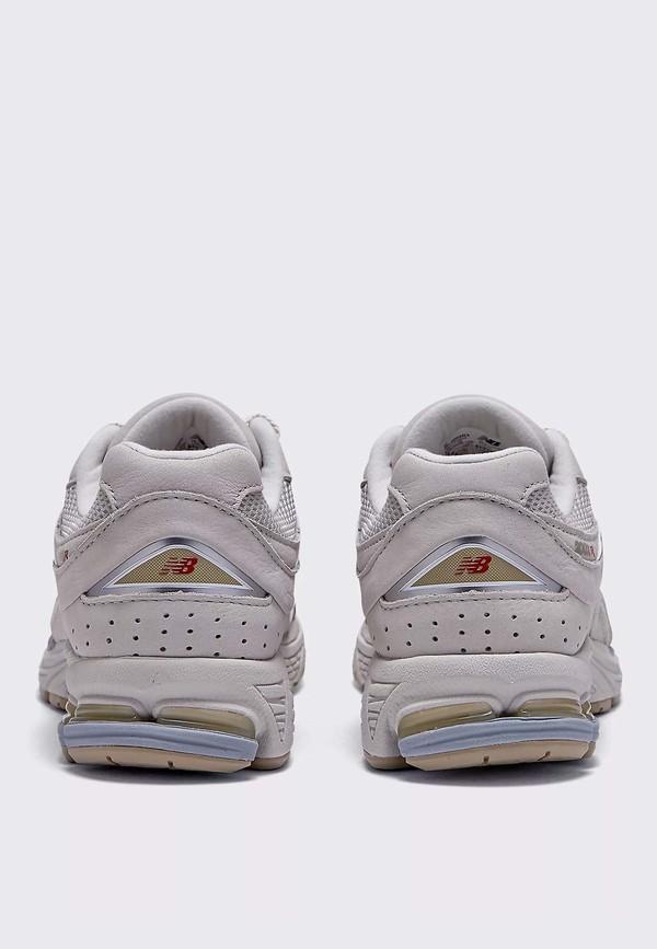 ML2002R3 - 2002R - moonbeam/incense/silver metallic | Garmentory