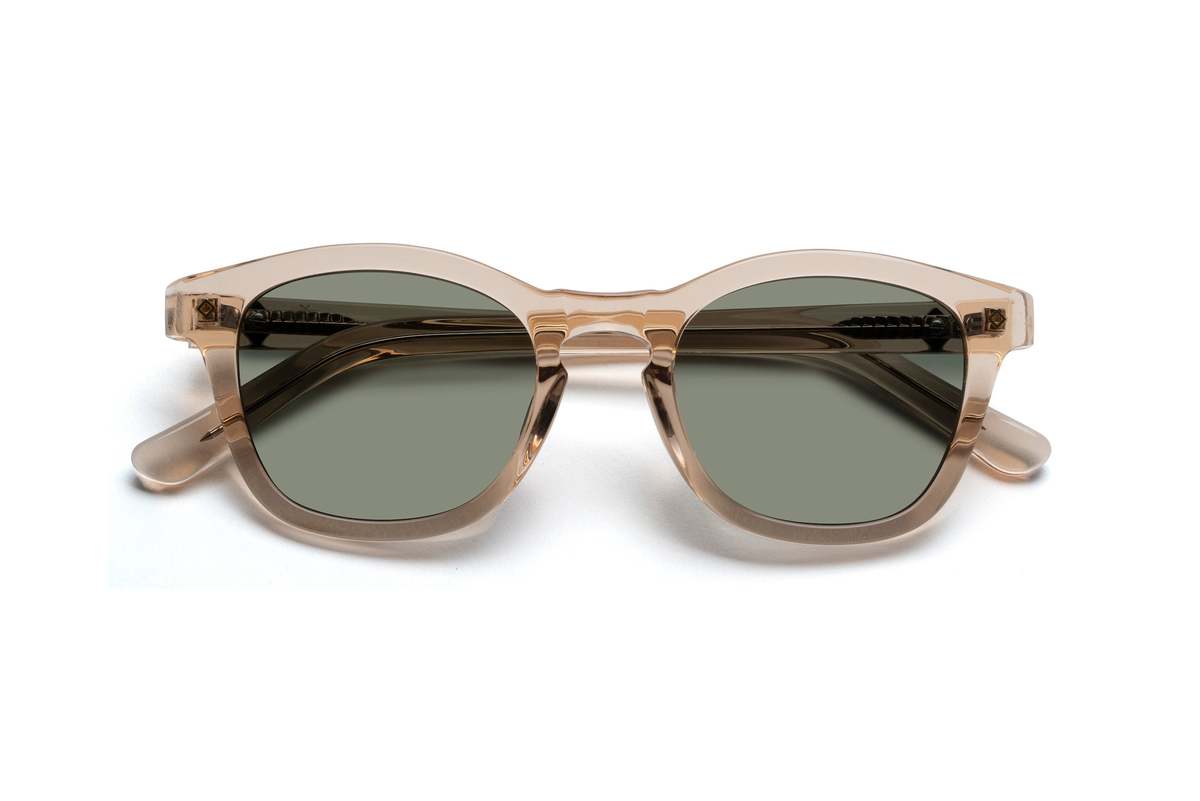 Wonderland Crestline - Clear Beach Glass | Garmentory