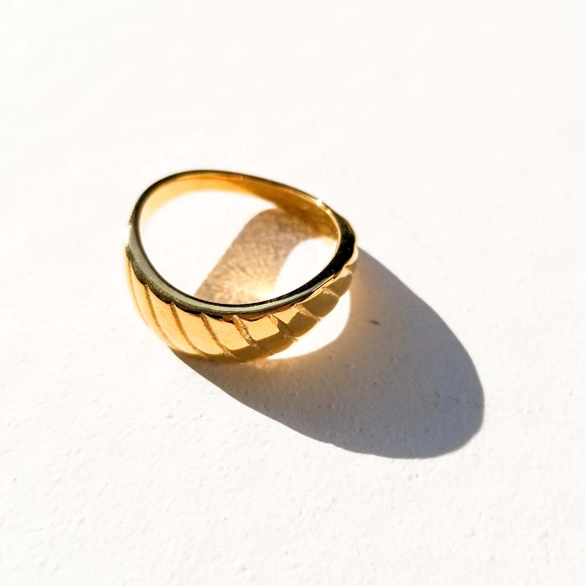 MATTER MATTERS Warp Ring - Gold | Garmentory