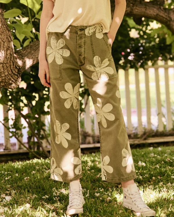 The Great. The Vintage Army Daisy Pant - Army Green Multi | Garmentory