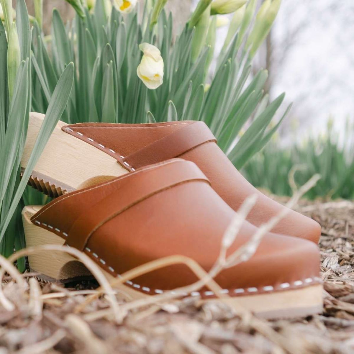 Lotta from Stockholm CLASSIC CLOGS - CINNAMON | Garmentory