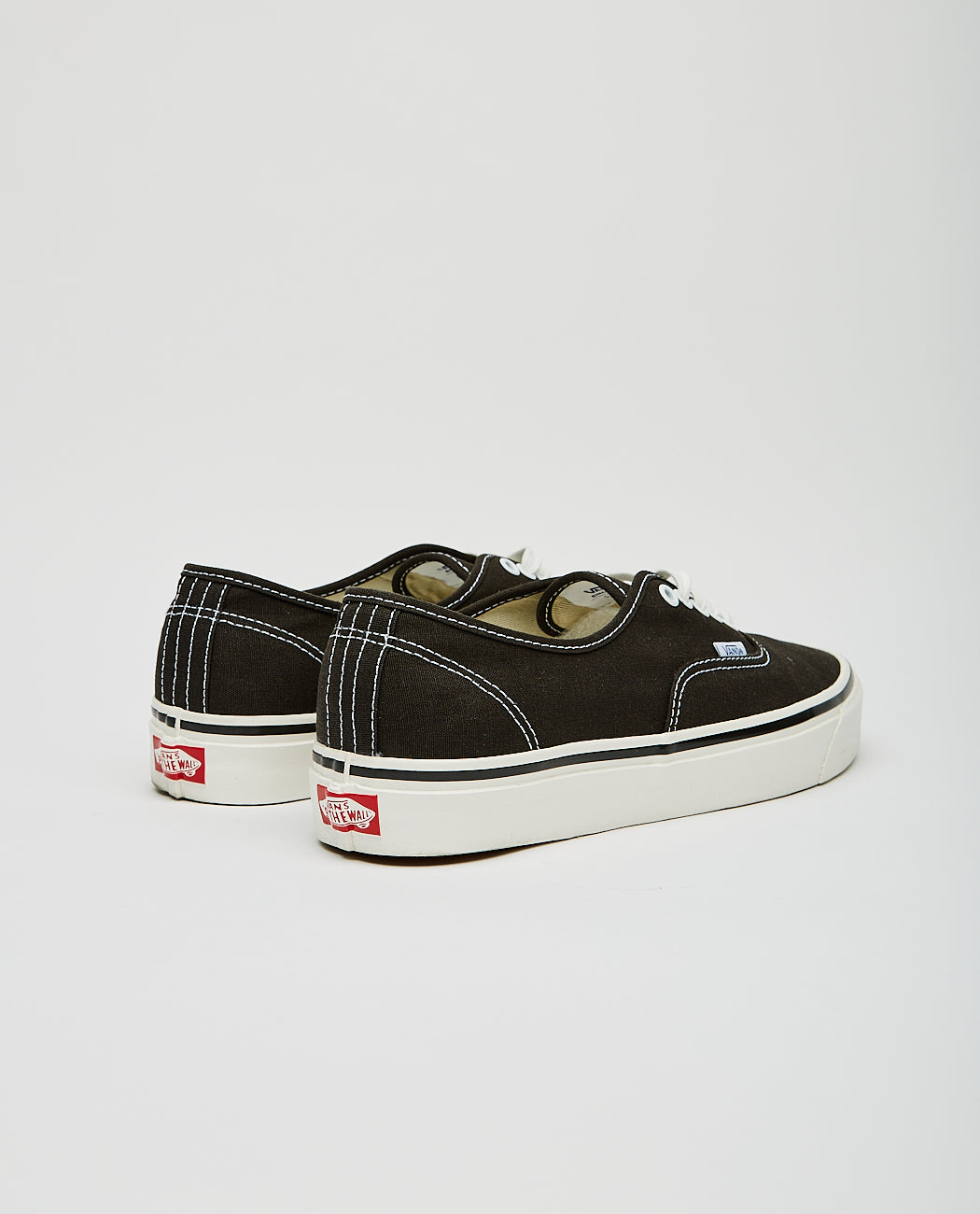 VANS Authentic 44 DX sneakers - Black | Garmentory
