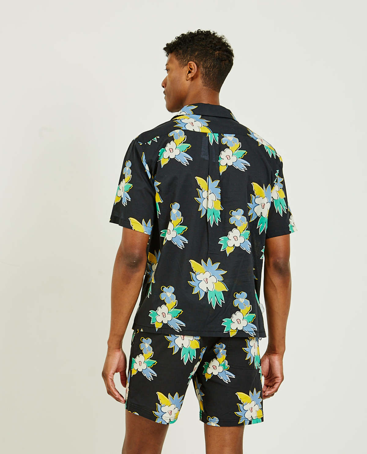 Banks Journal Islands SS Woven Shirt - Black | Garmentory