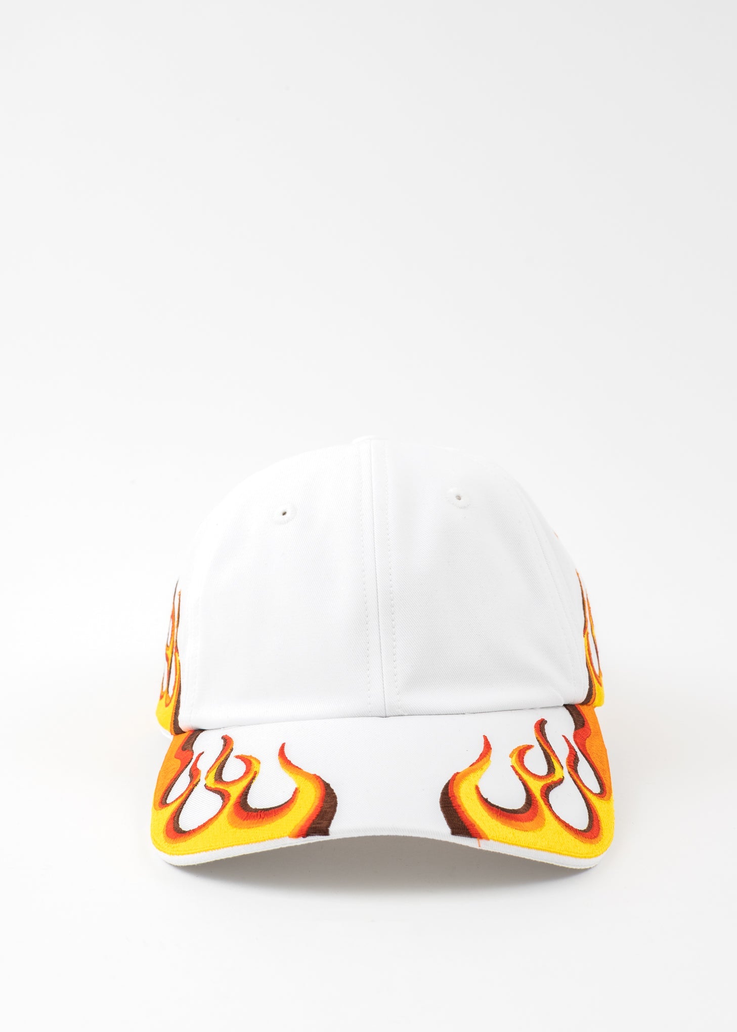 etudes BOOSTER FLAMING Cap - White | Garmentory
