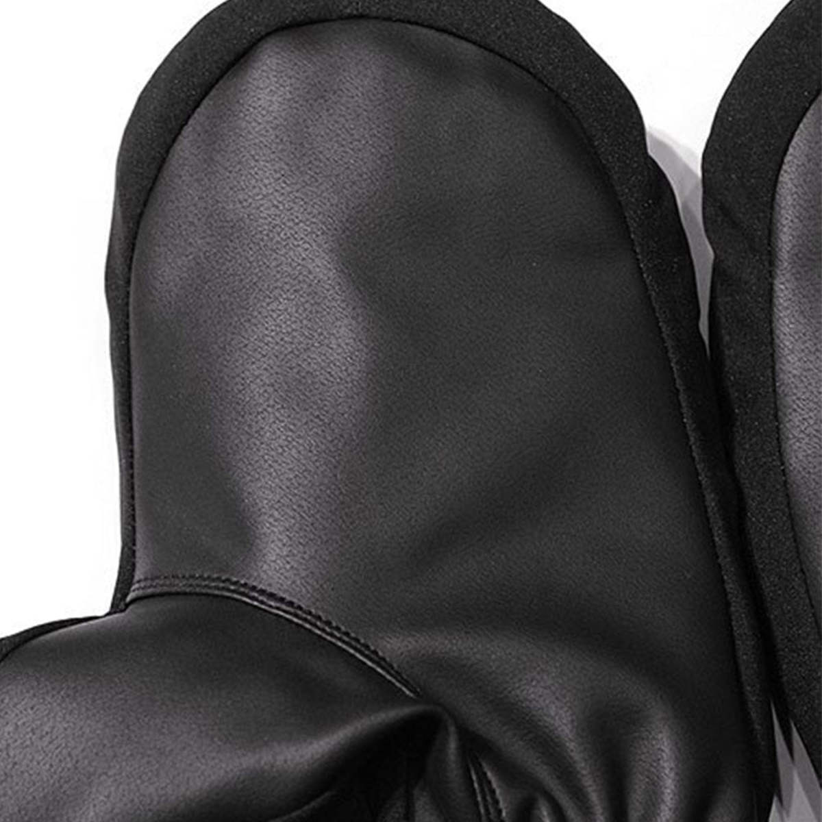 WHITE MOUNTAINEERING Gore Tex WM Logo Randam Printed Mitten - Black ...