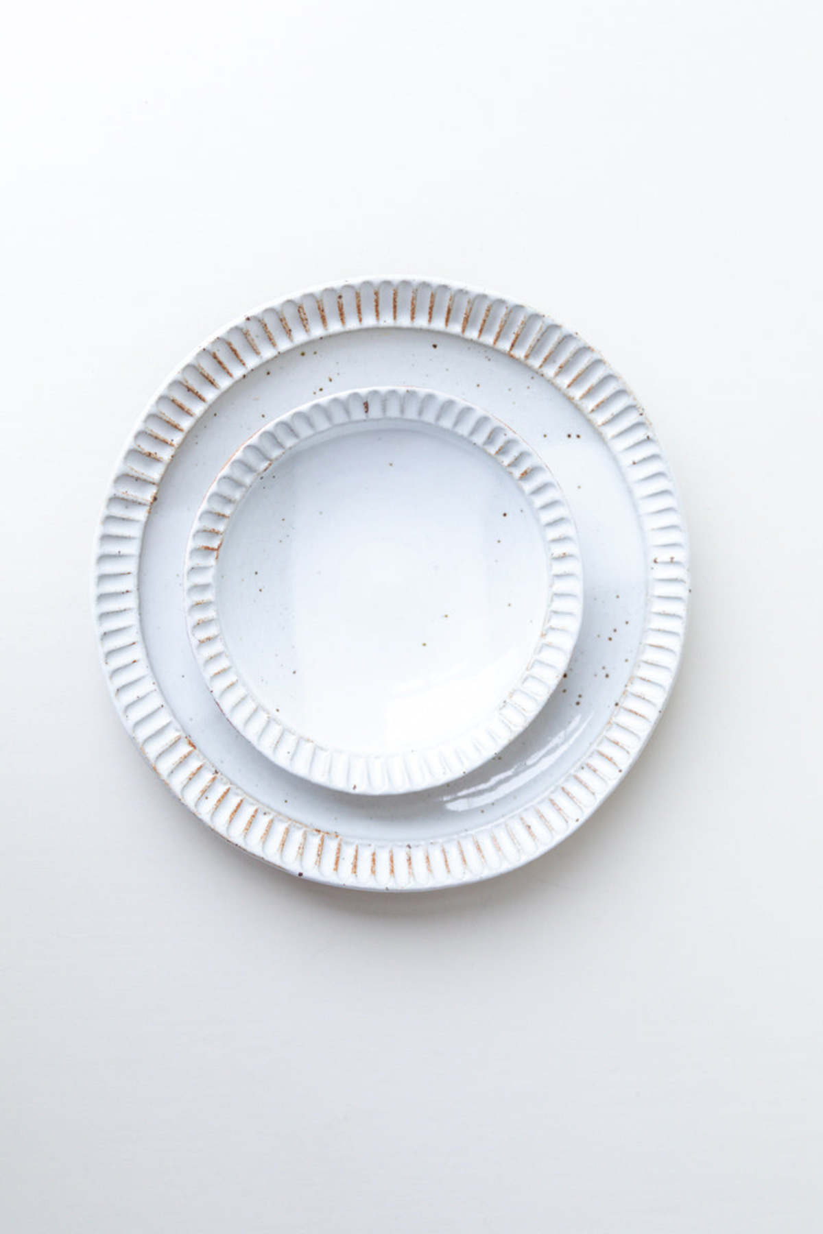 Mt Washington Pottery Fluted Dinner Plate - Glossy White Glaze | Garmentory