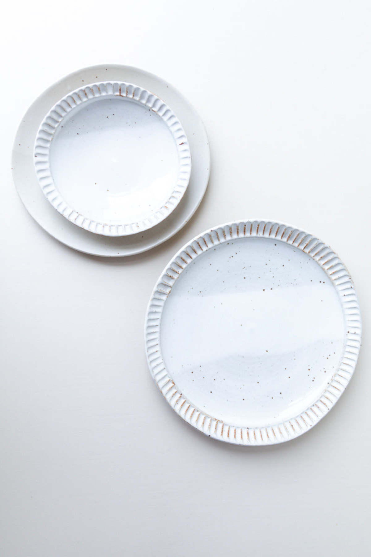 Mt Washington Pottery Fluted Dinner Plate - Glossy White Glaze | Garmentory
