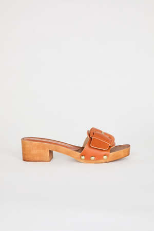 "INTENTIONALLY __________." Mar Clog - Canyon | Garmentory