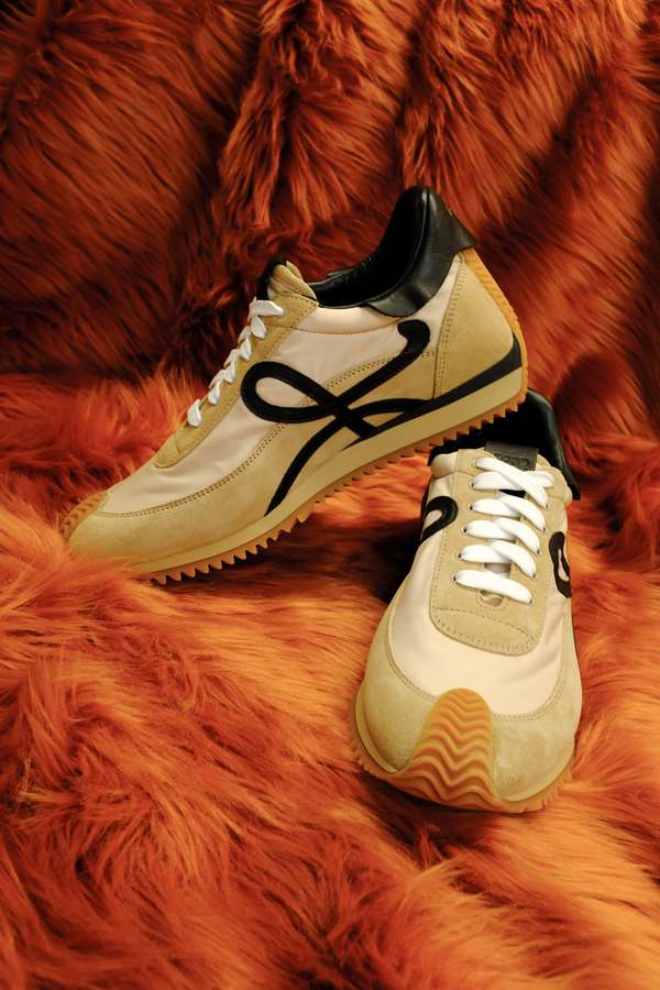 LOEWE Leather Flow Runner Sneakers - Black/Gold | Garmentory