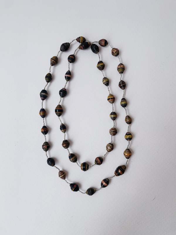 Vintage Magazine Bead Necklace | Garmentory