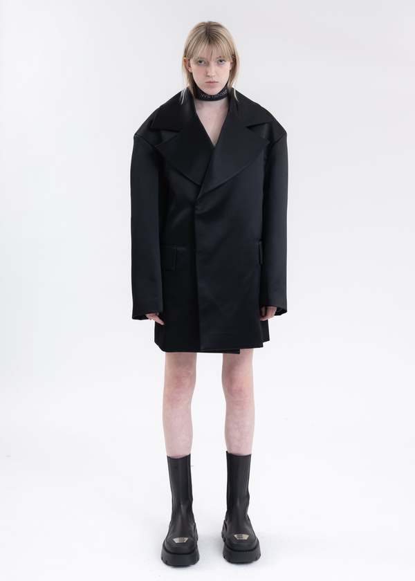 we11done DROP SHOULDER DOUBLE BREASTED COAT - BLACK | Garmentory