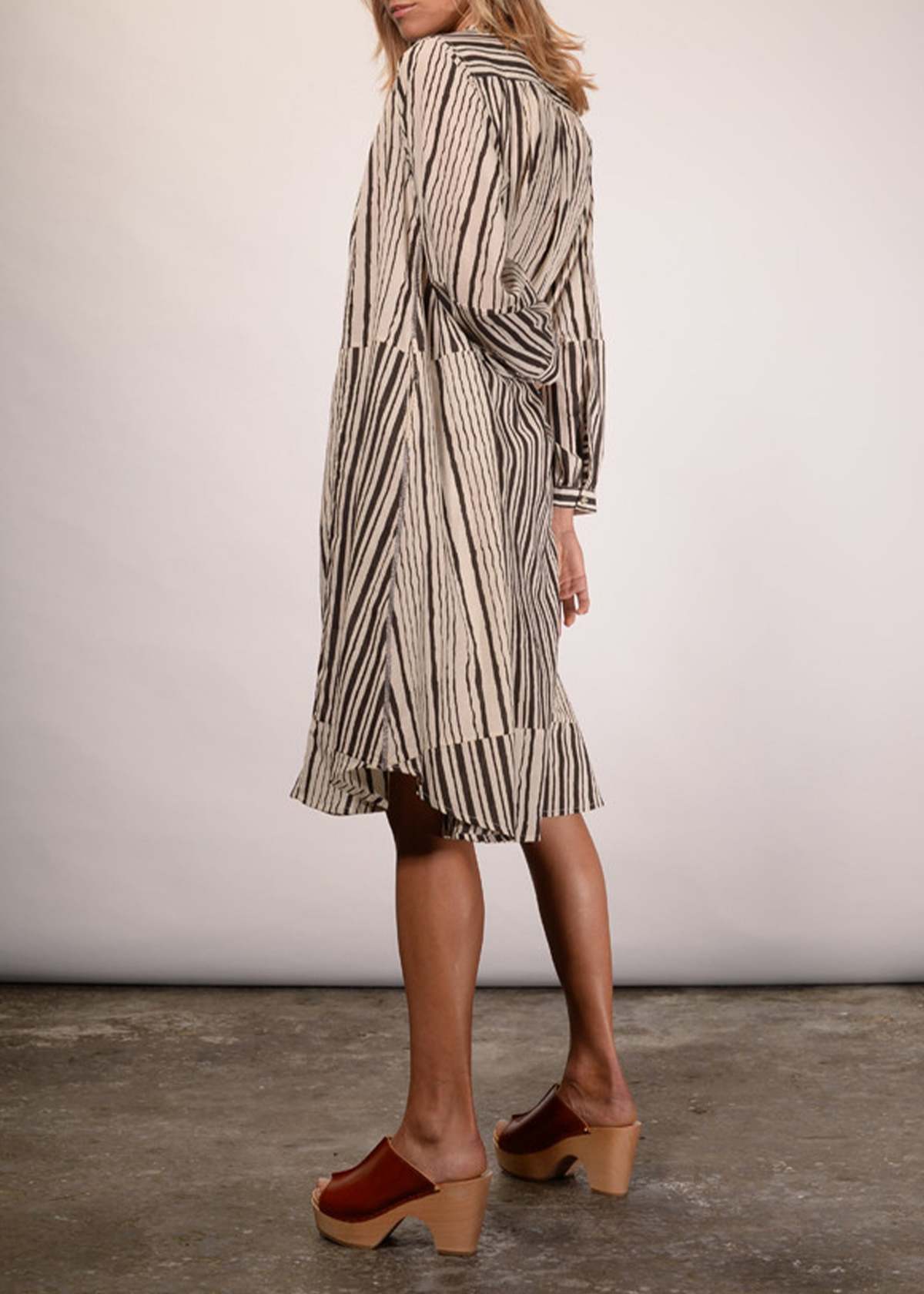 V de Vinster Shiva Dress - black | Garmentory
