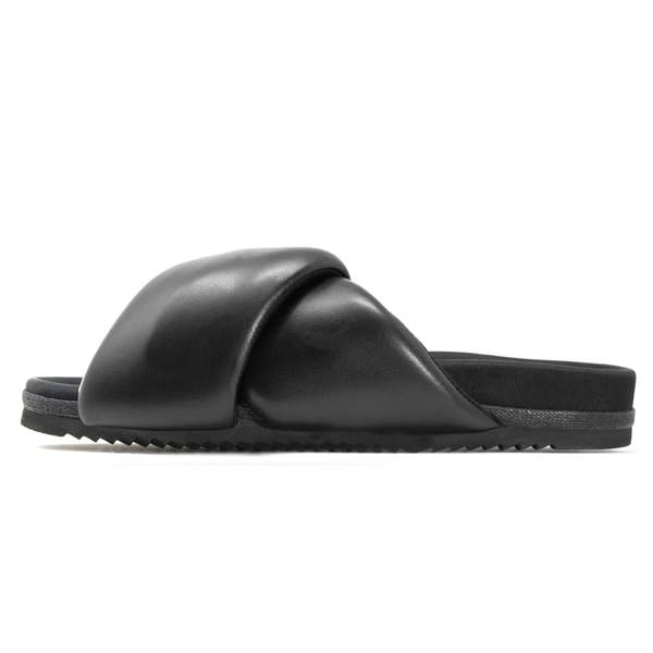 Roam Foldy Vegan Leather Puffy Sandals - Black | Garmentory