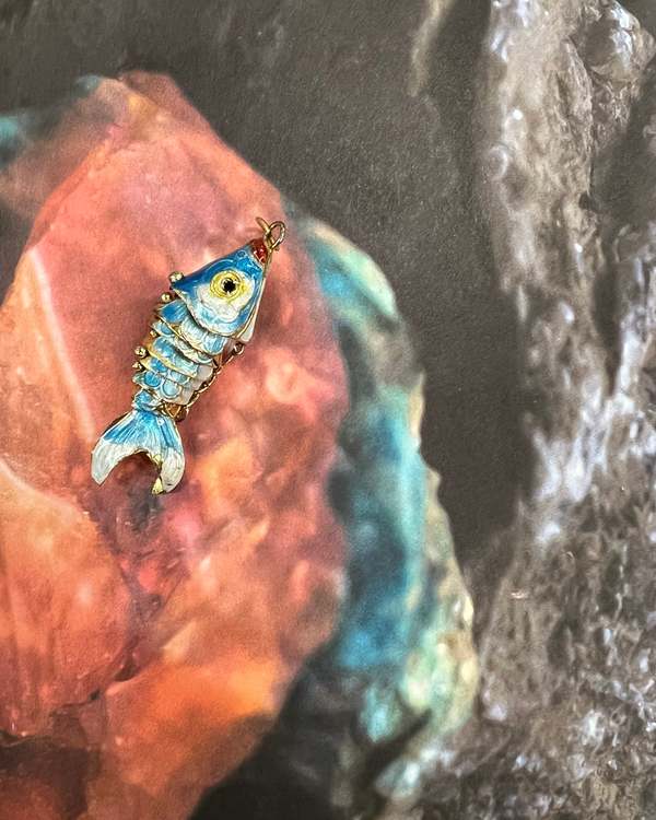 FOUND objects Undulating fish pendant - gold/enamel | Garmentory