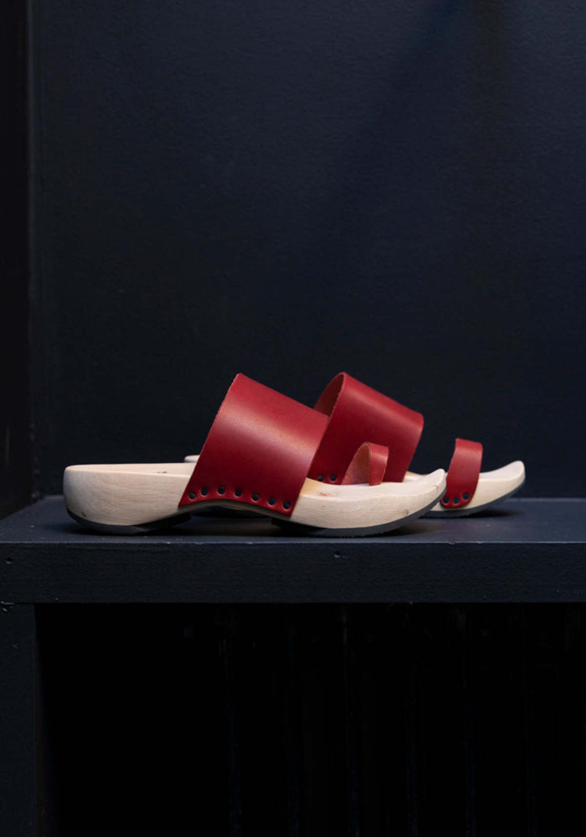 Trippen Leather Toe Loop Wooden Sole Zen Slide - Red | Garmentory