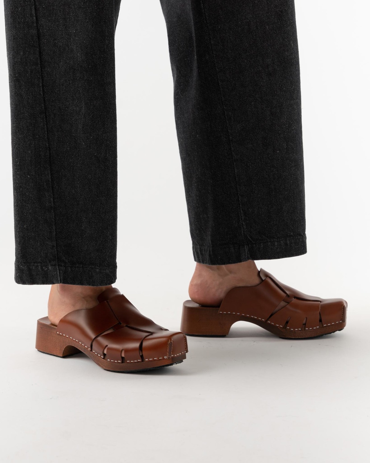 Hereu Licia Square Toe Clog - Tan | Garmentory