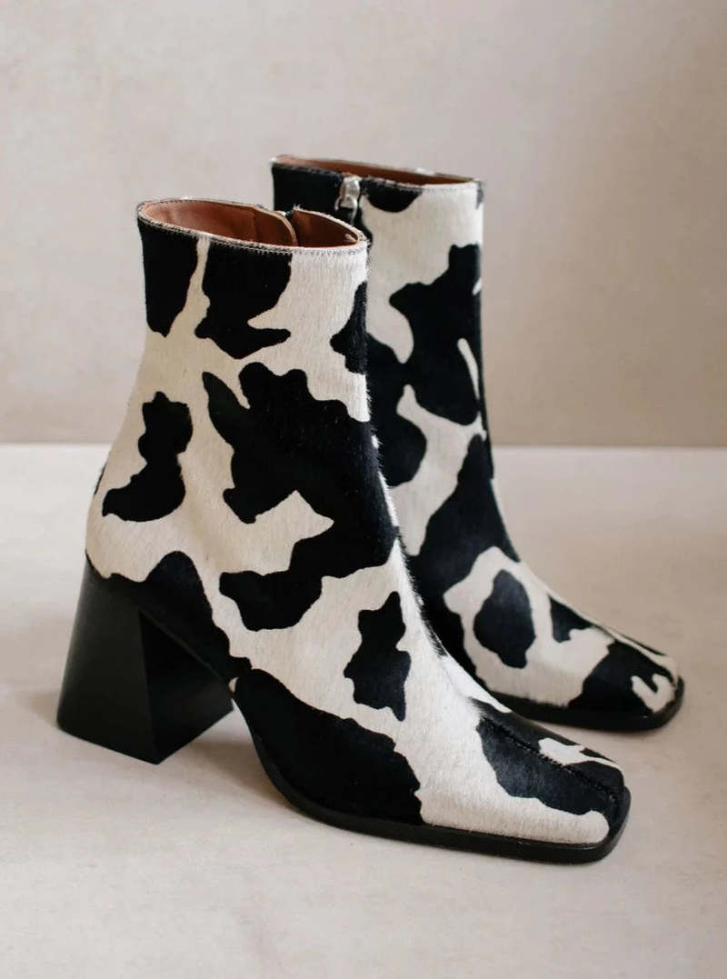 Alohas SOUTH COW BOOT - Black/White | Garmentory