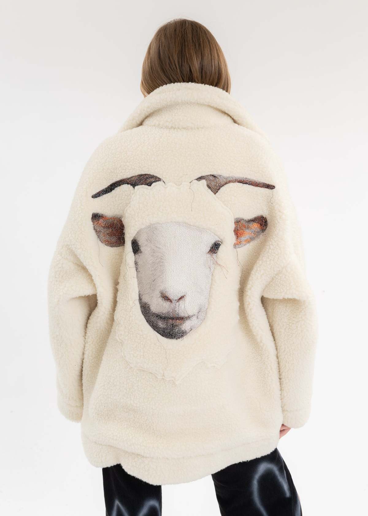 Doublet PHOTO STITCH EMBROIDERY FUR JACKET - White | Garmentory