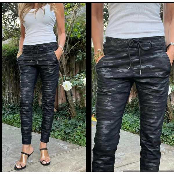 Bevy Flog Shely Pant - Black Camouflage | Garmentory