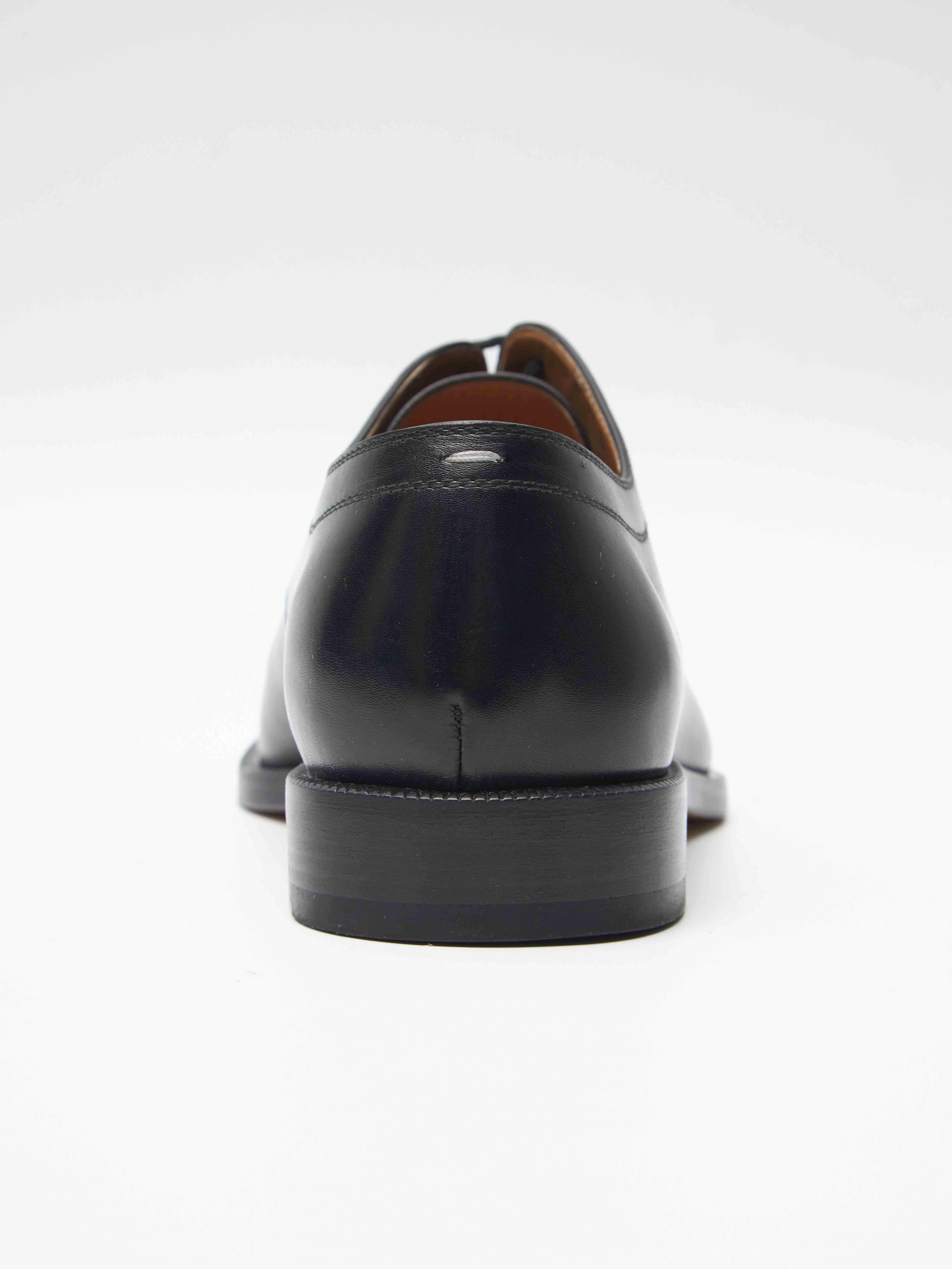 [Pre-Loved] Maison Margiela M Leather Tabi Derby Shoes - Black | Garmentory