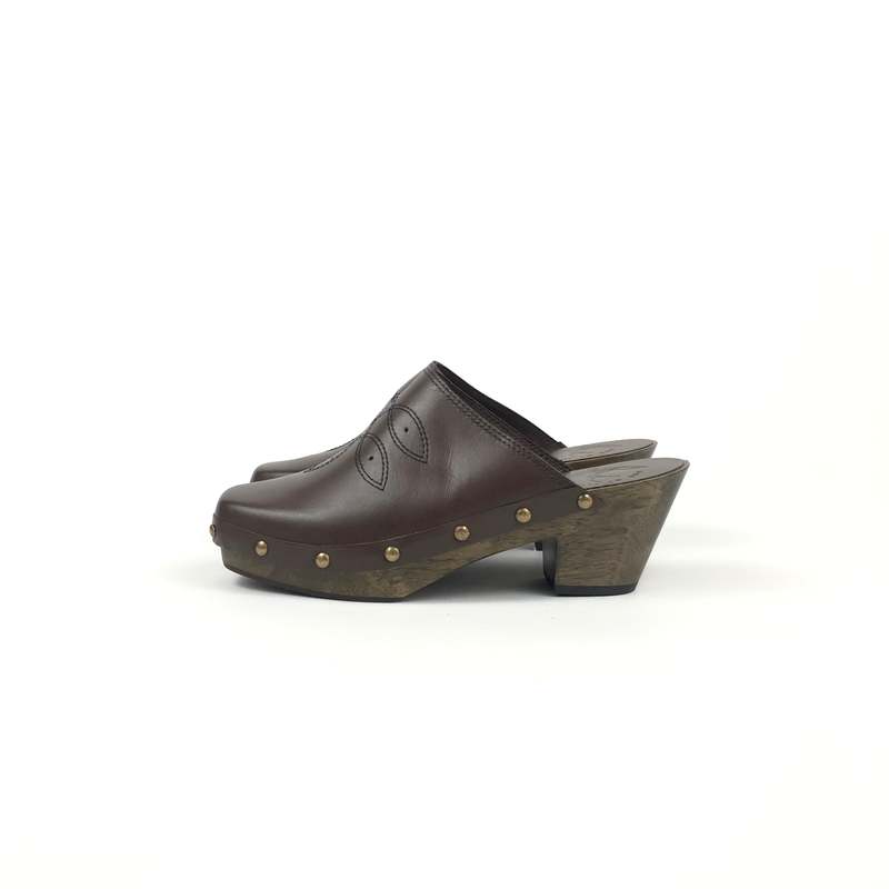Bird of Flight Shy Clog - Cocoa | Garmentory