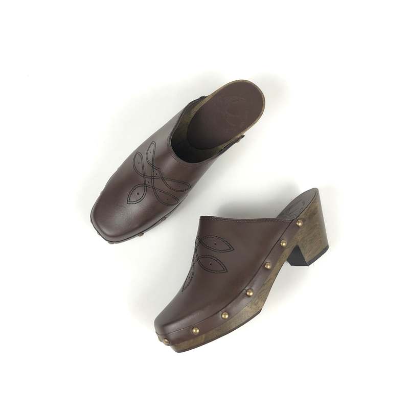 Bird of Flight Shy Clog - Cocoa | Garmentory