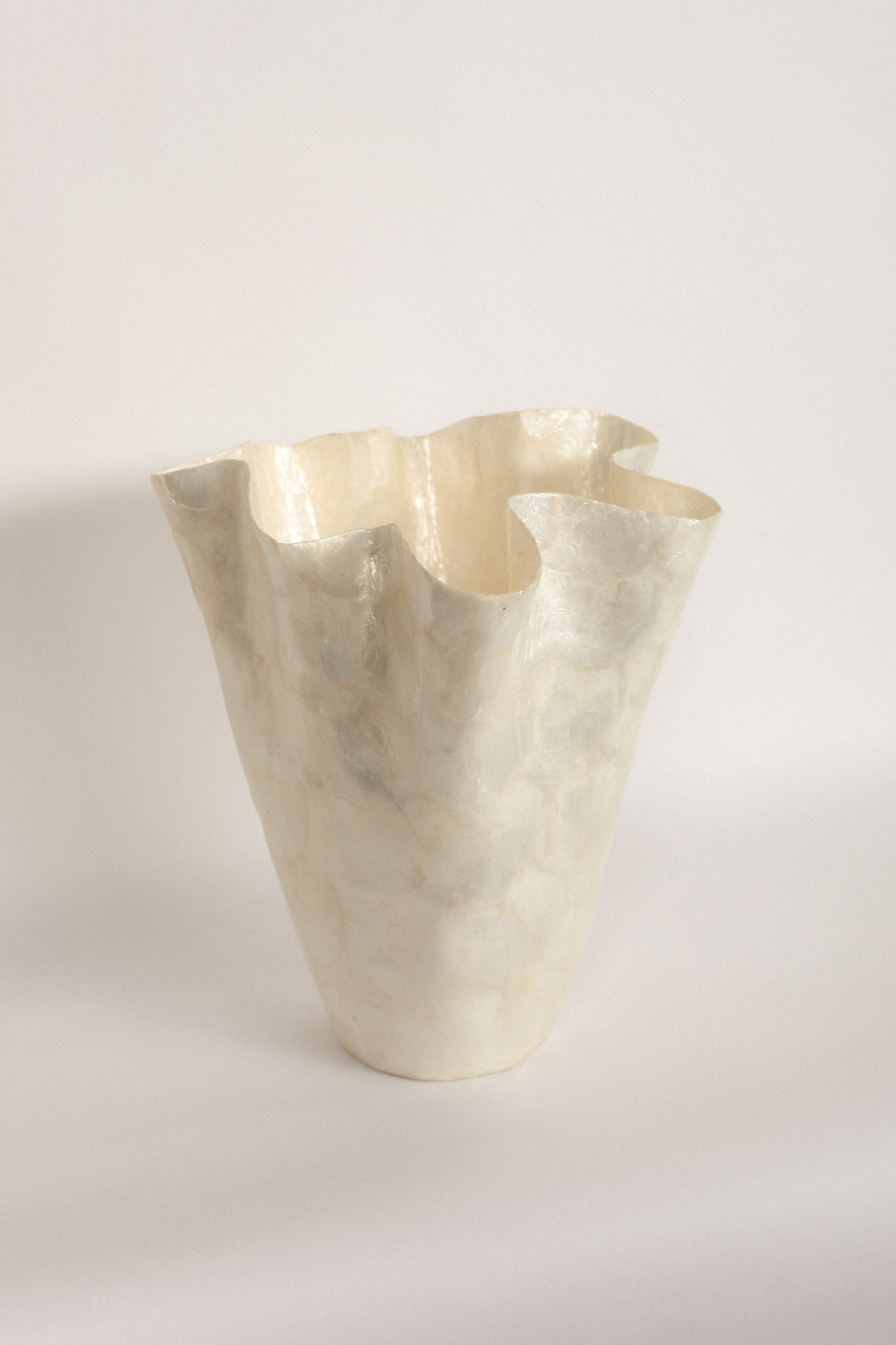 Vintage Leigh Collective Sculptural Capiz Vase - Shell | Garmentory
