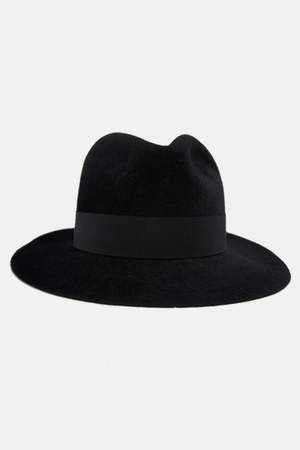 Robert Geller Raphael Hat - Black | Garmentory