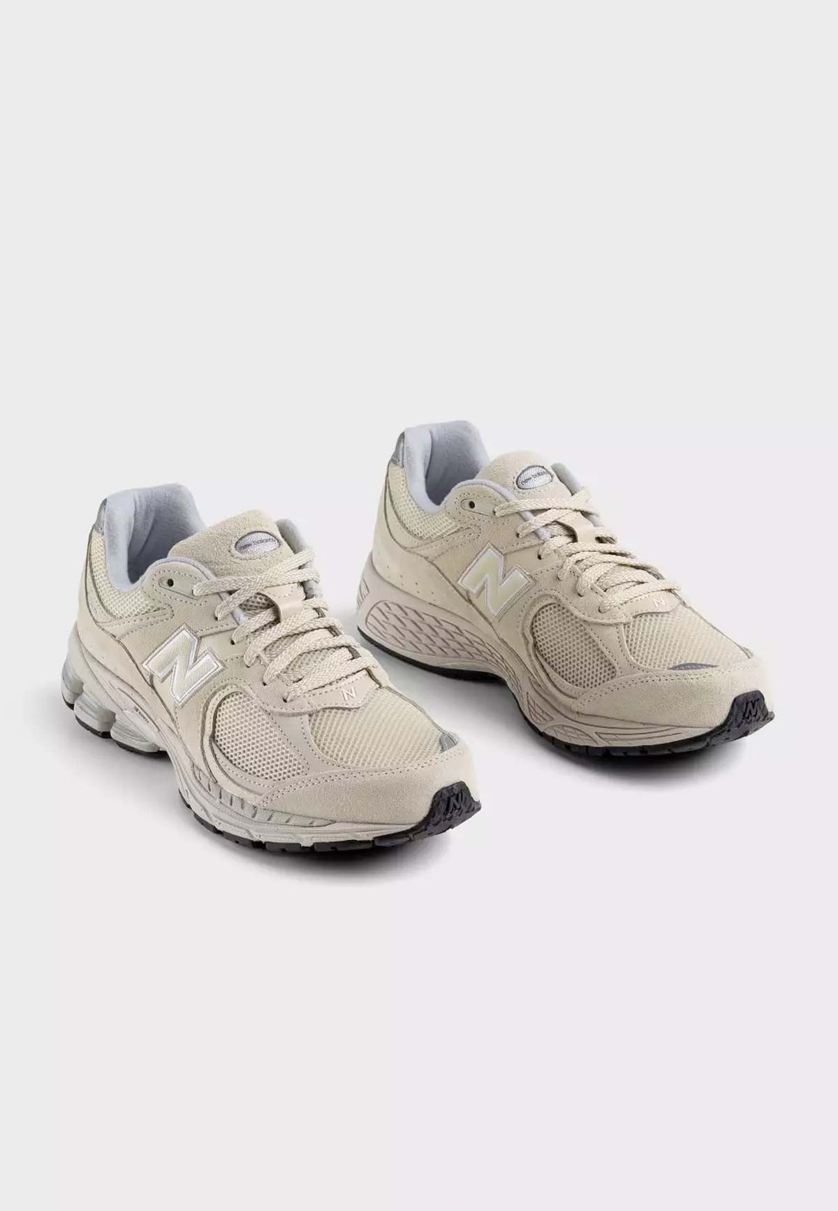 New Balance ML2002RE sneaker - Bone | Garmentory