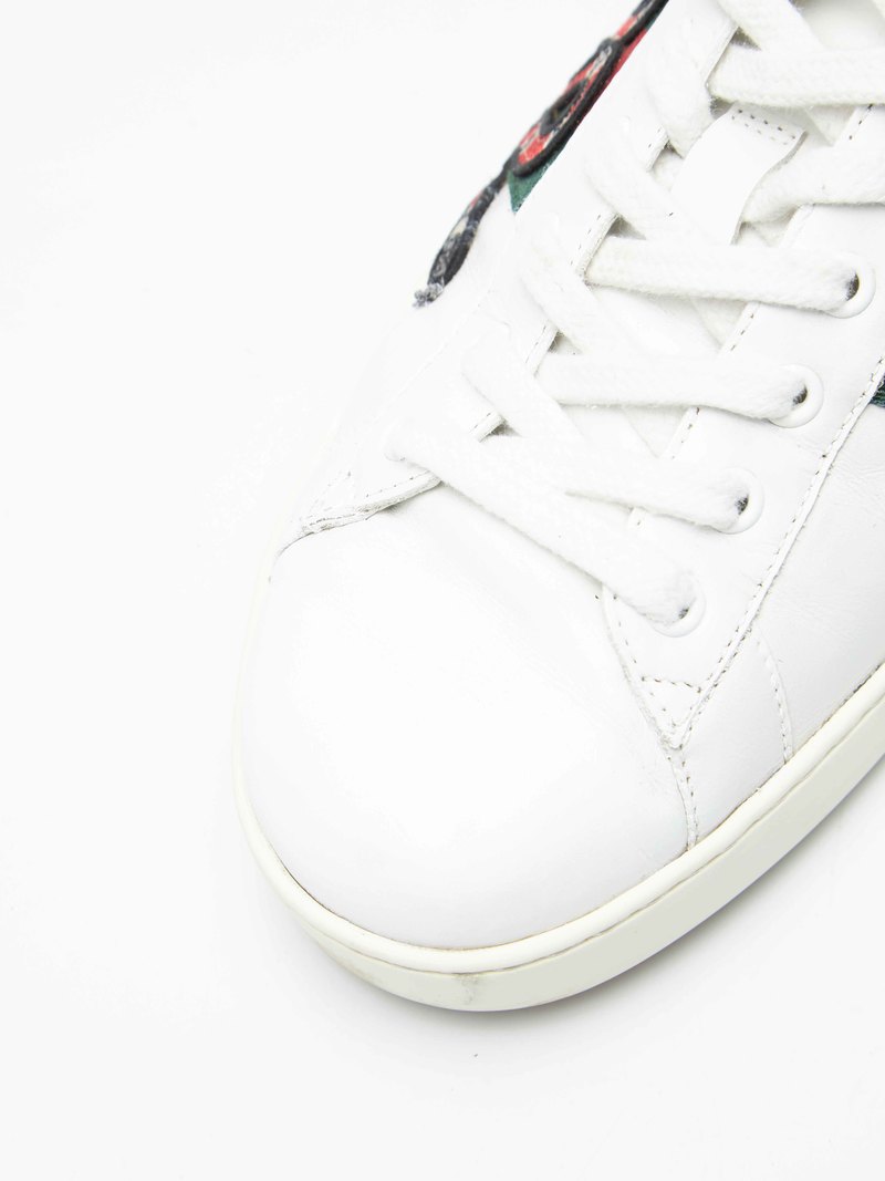 [Pre-Loved] Gucci M Snake Patch Sneakers - White | Garmentory