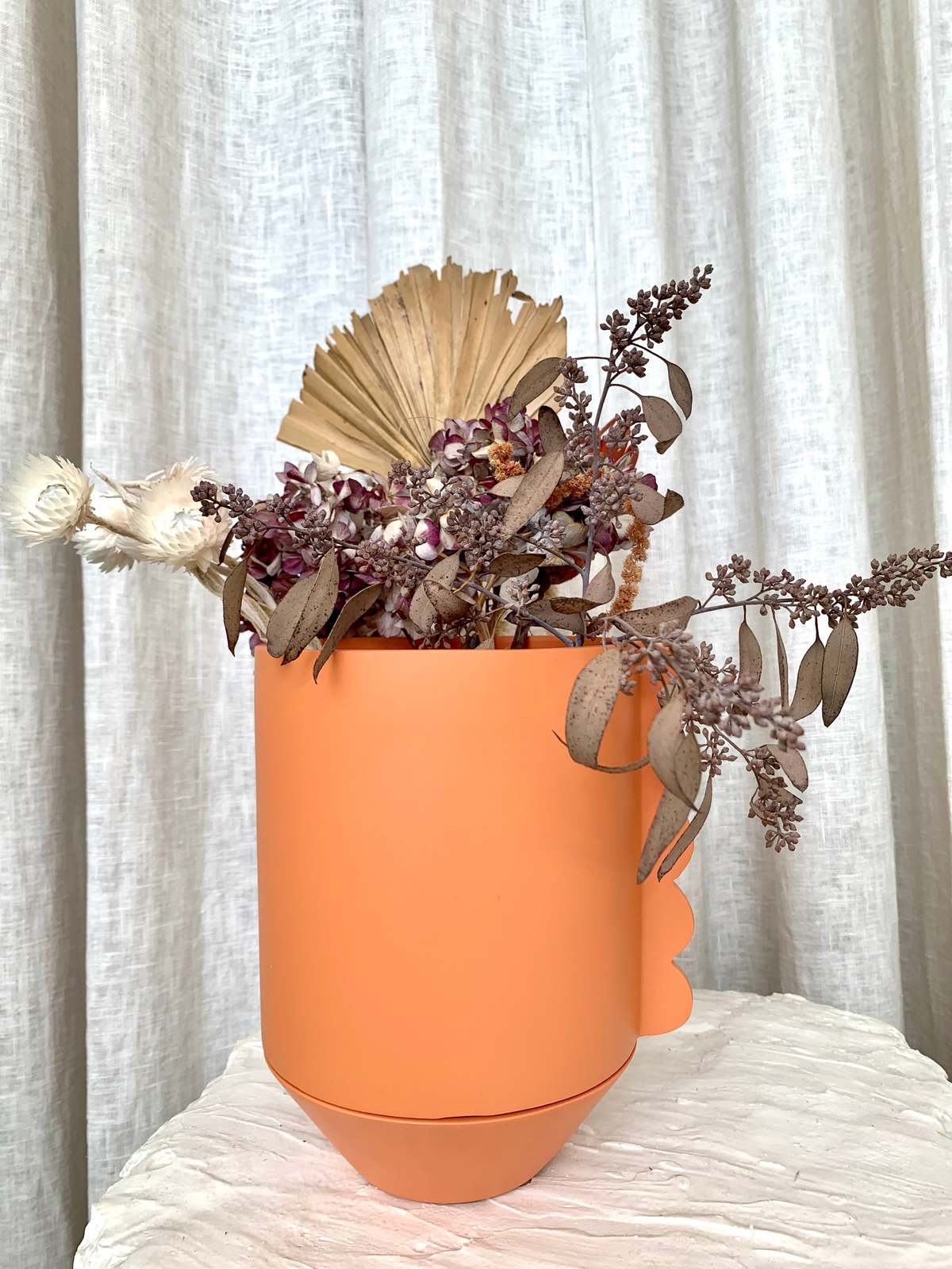 Capra Designs FRILL FEATURE PLANTER - DESERT | Garmentory