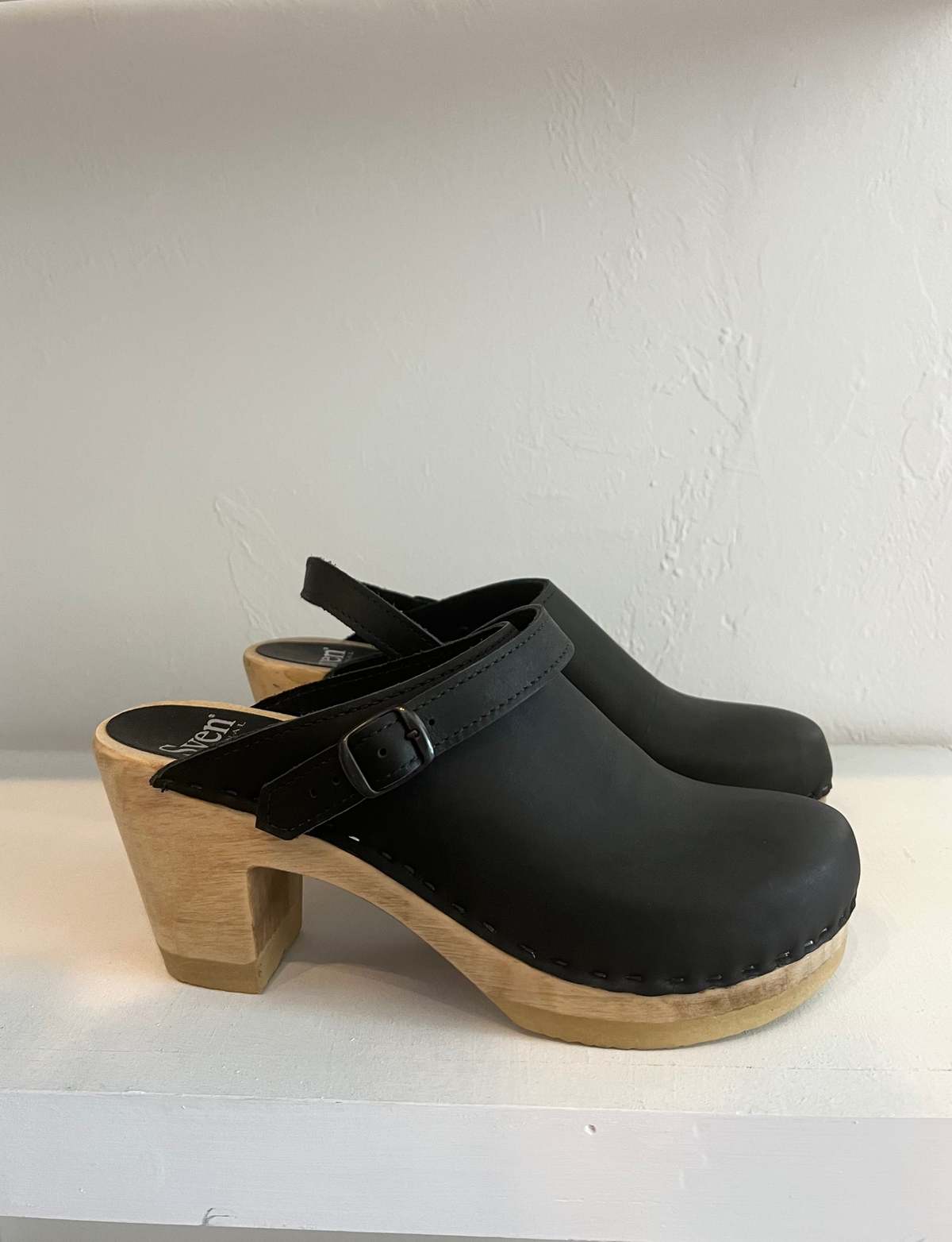 Sven Slip On Strap Clog - Black | Garmentory