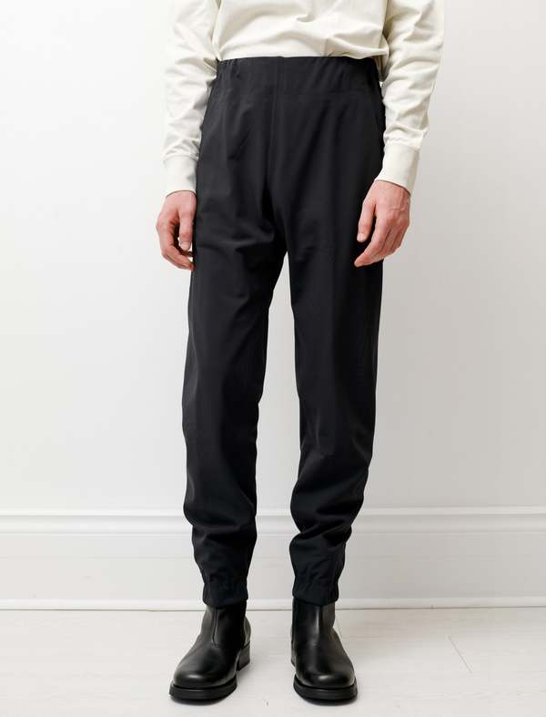 Veilance Mens Secant Heavyweight Track Pant - Black | Garmentory