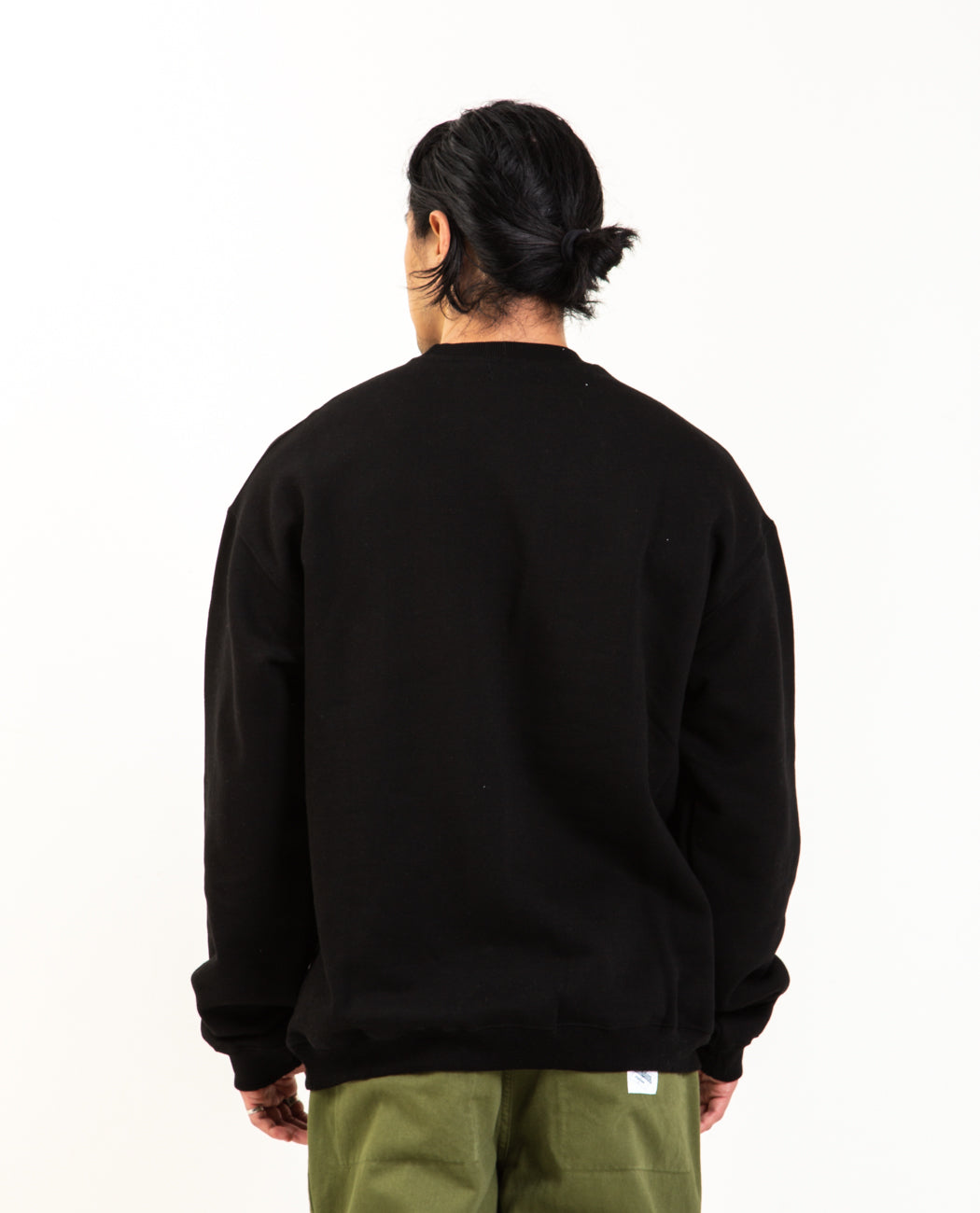 MALBON GOLF Caddy Bear Crewneck Sweatshirt - Black | Garmentory