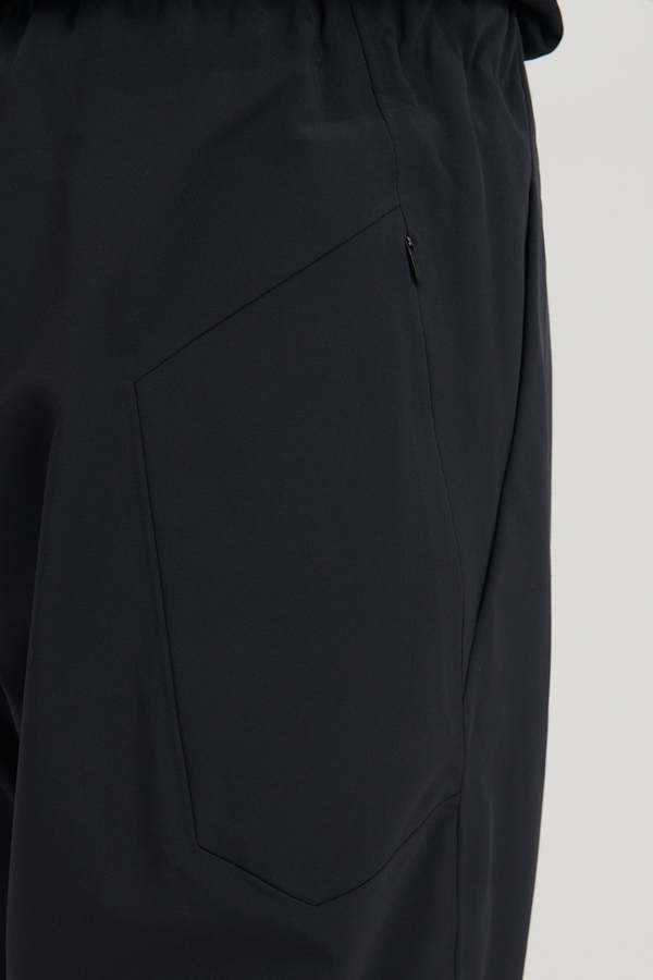 VEILANCE Secant Heavy Weight Trackpant - Black | Garmentory